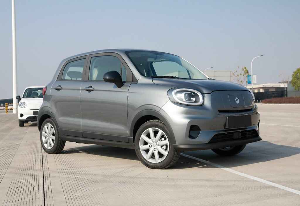 【零跑T03】2022款零跑T03新款价格和图片-零跑T03落地价多少钱-车主指南